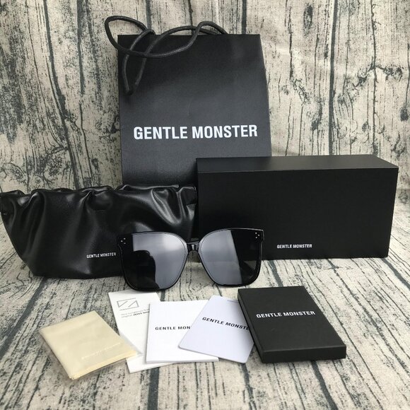 GENTLE MONSTER | Accessories | Nwt Gentle Monster Flatba My Ma Black ...